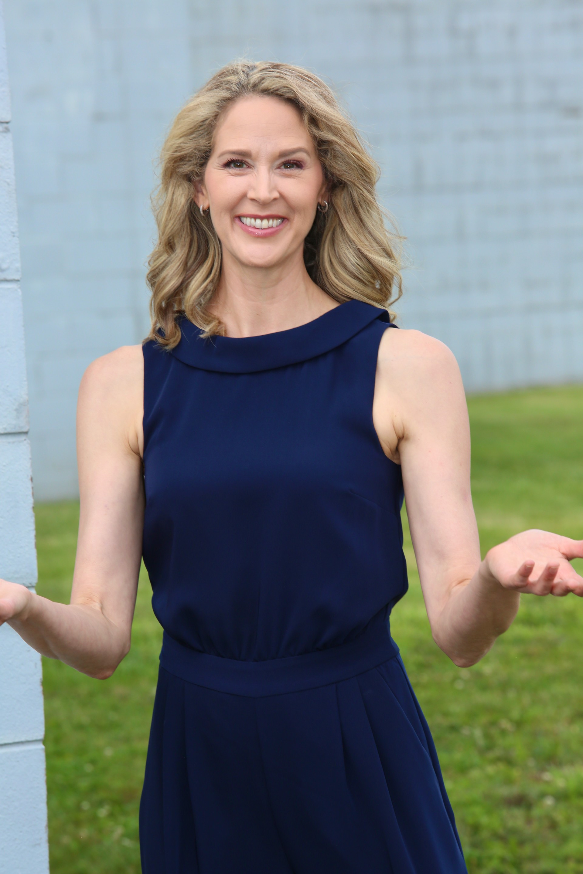 Corporate Event Emcee (MC) | Conference Emcee | Event Host | Panel ...