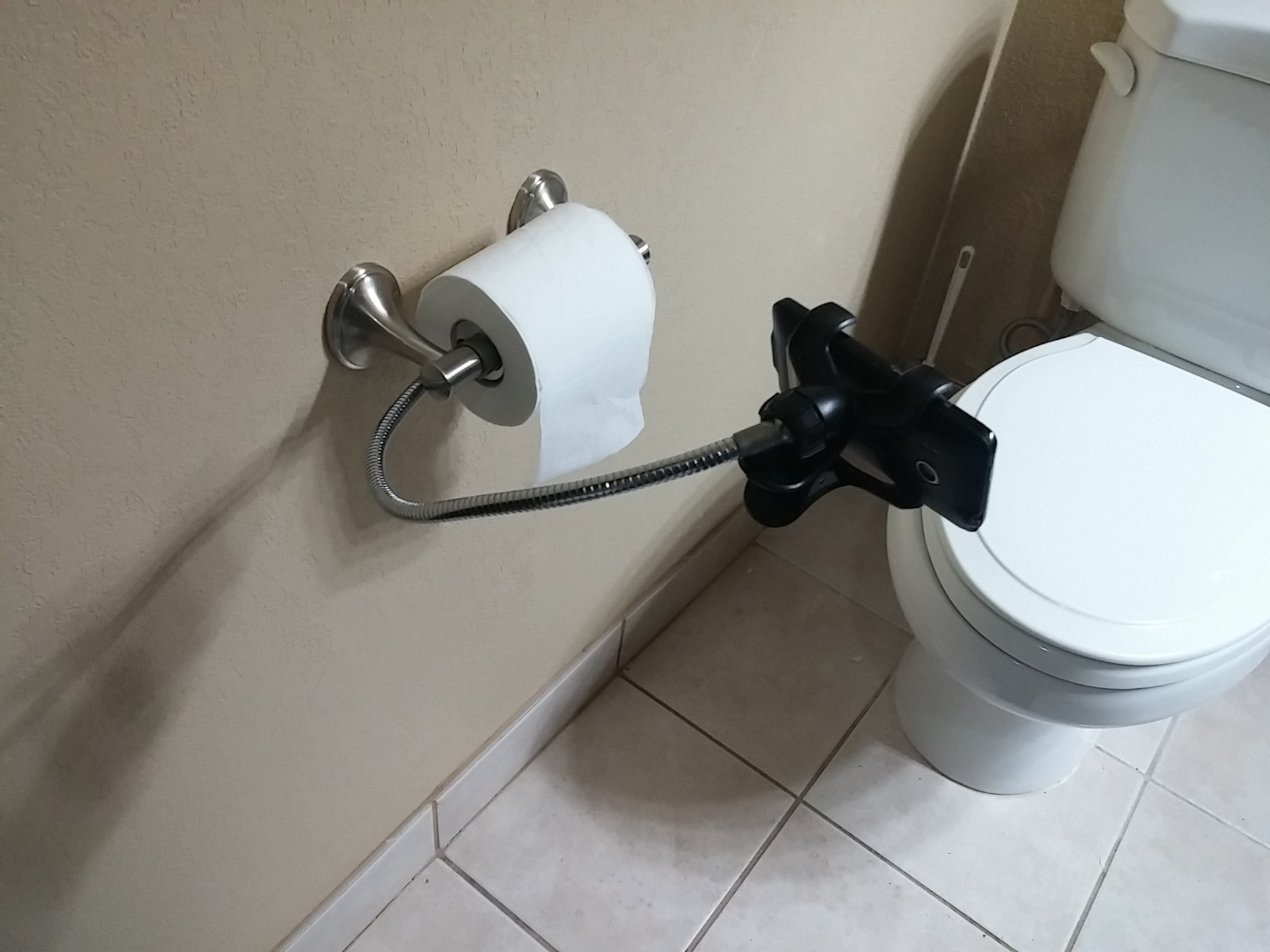 InfotainMate llc - Restroom Phone Holder