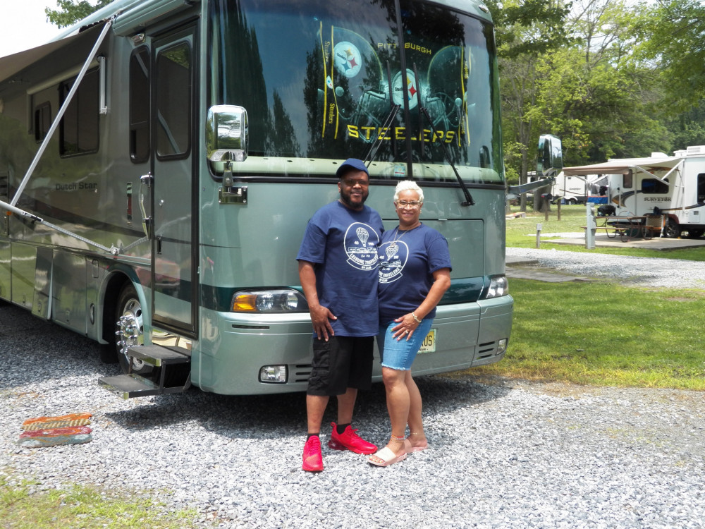 Leisure Travelers RV Club - Motor home club formed by African Americans