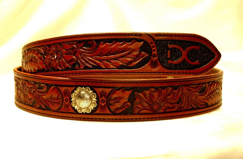 Lone Tree Leather Works | Custom Features for Hand Tooled Leather Belts