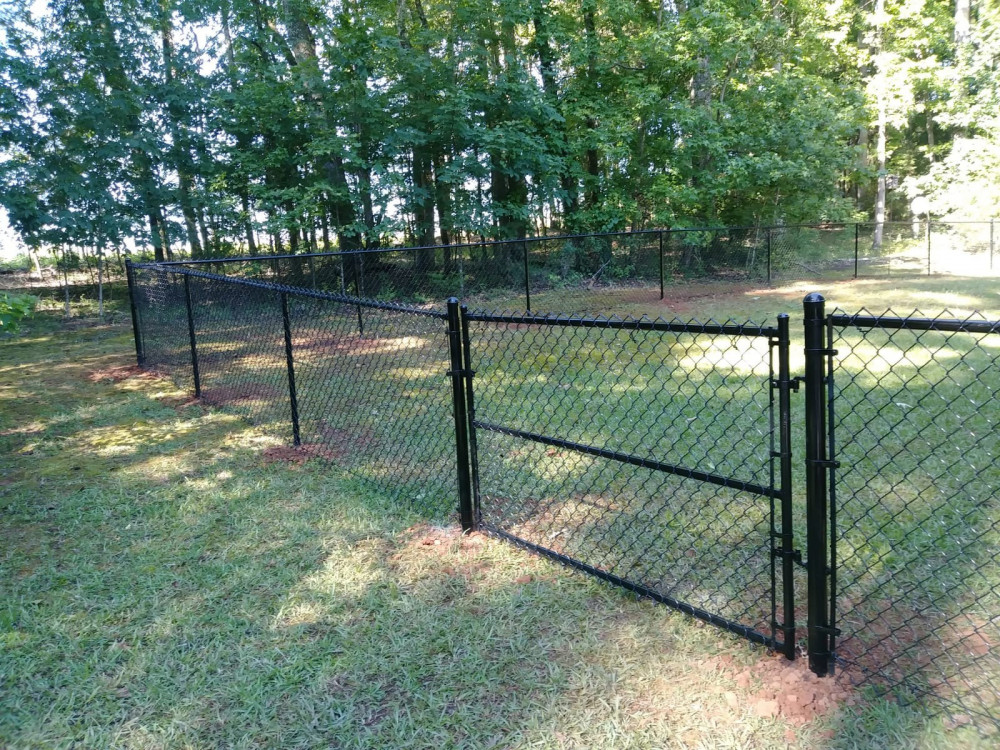 B&W Fence - Residential