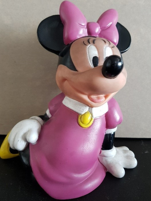 MINNIE MOUSE