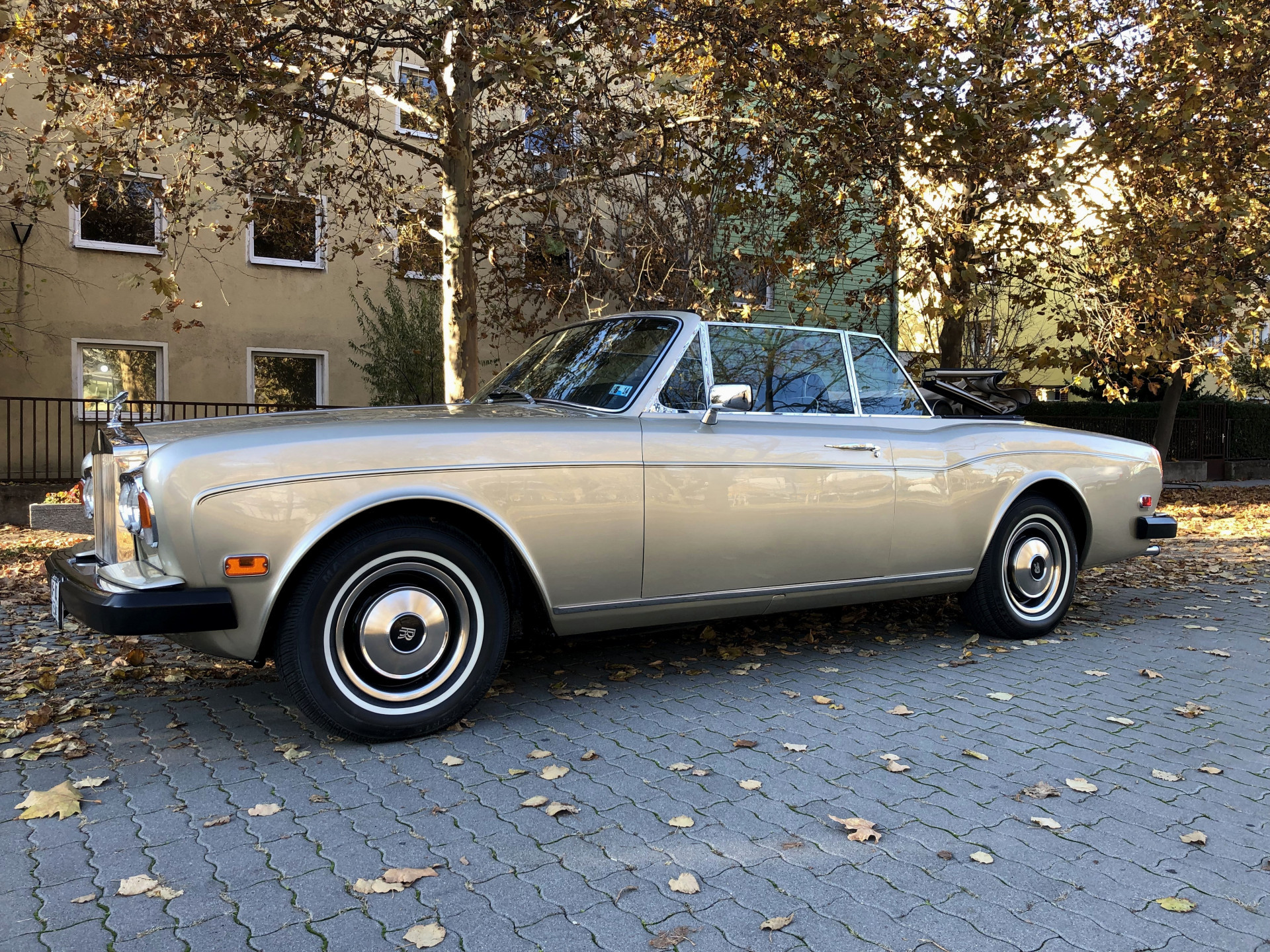 1979 Rolls-Royce Corniche Convertible with only 18,000 km in fantastic ...