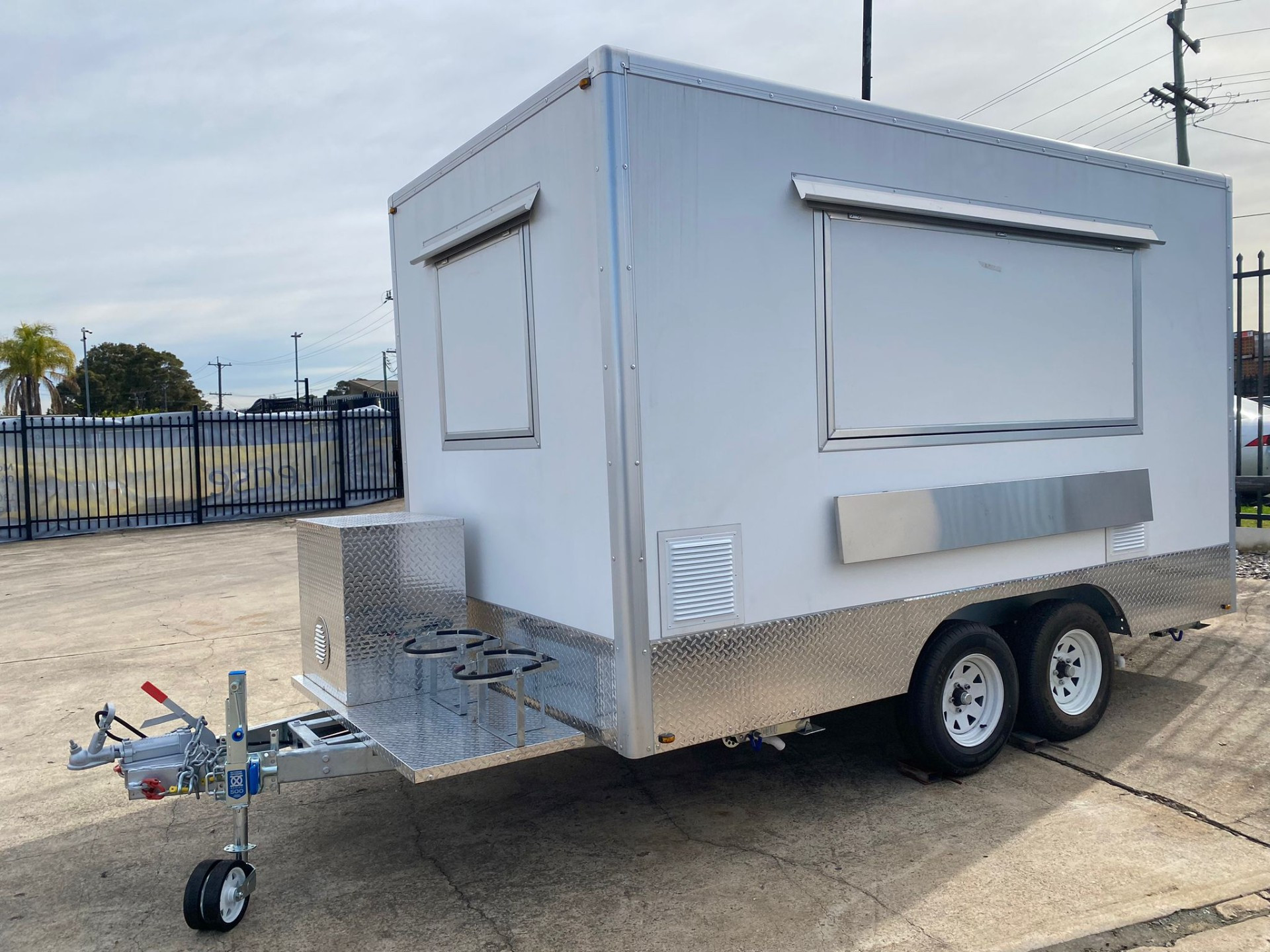 Food Trailers - Trailers2Go