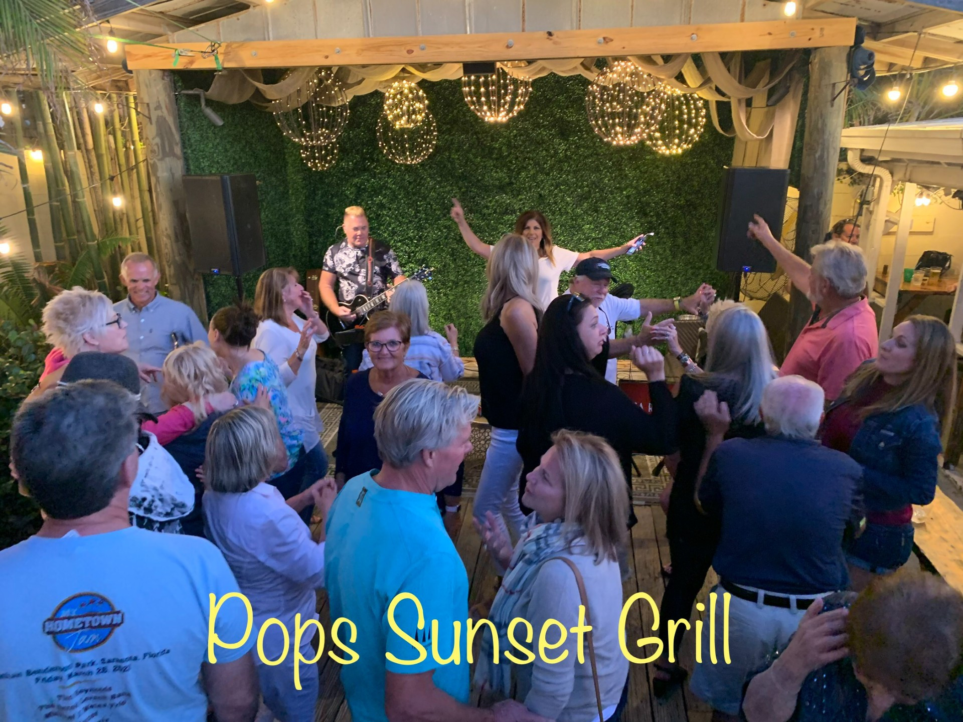 Home [www.lisaridingsduo.com]