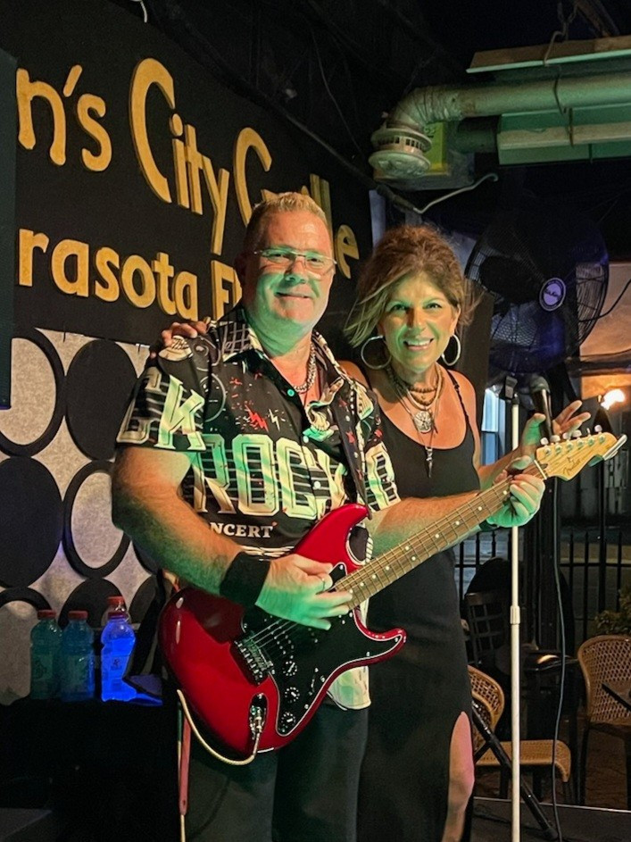 Home [www.lisaridingsduo.com]