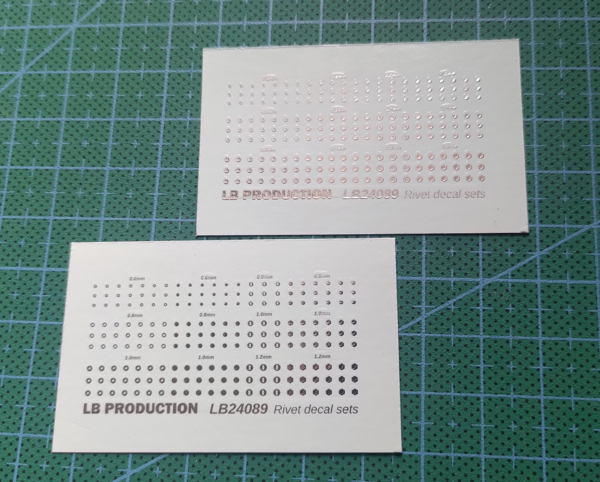 Chrome Rivet decal sets (set of 2pcs) (LB24089)