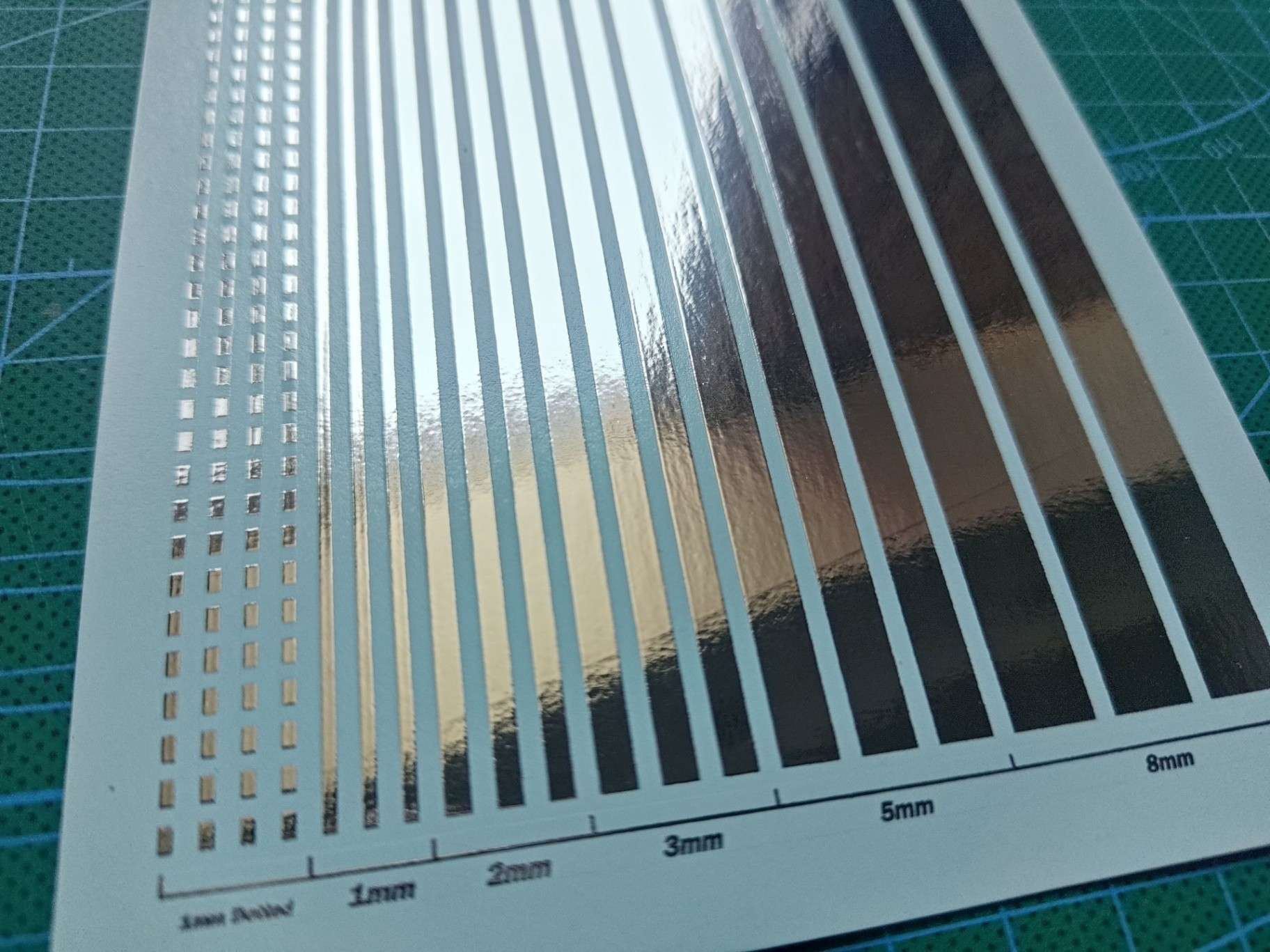 CHROME Line Decal B (Thick Line) [LINE01B-CHR]