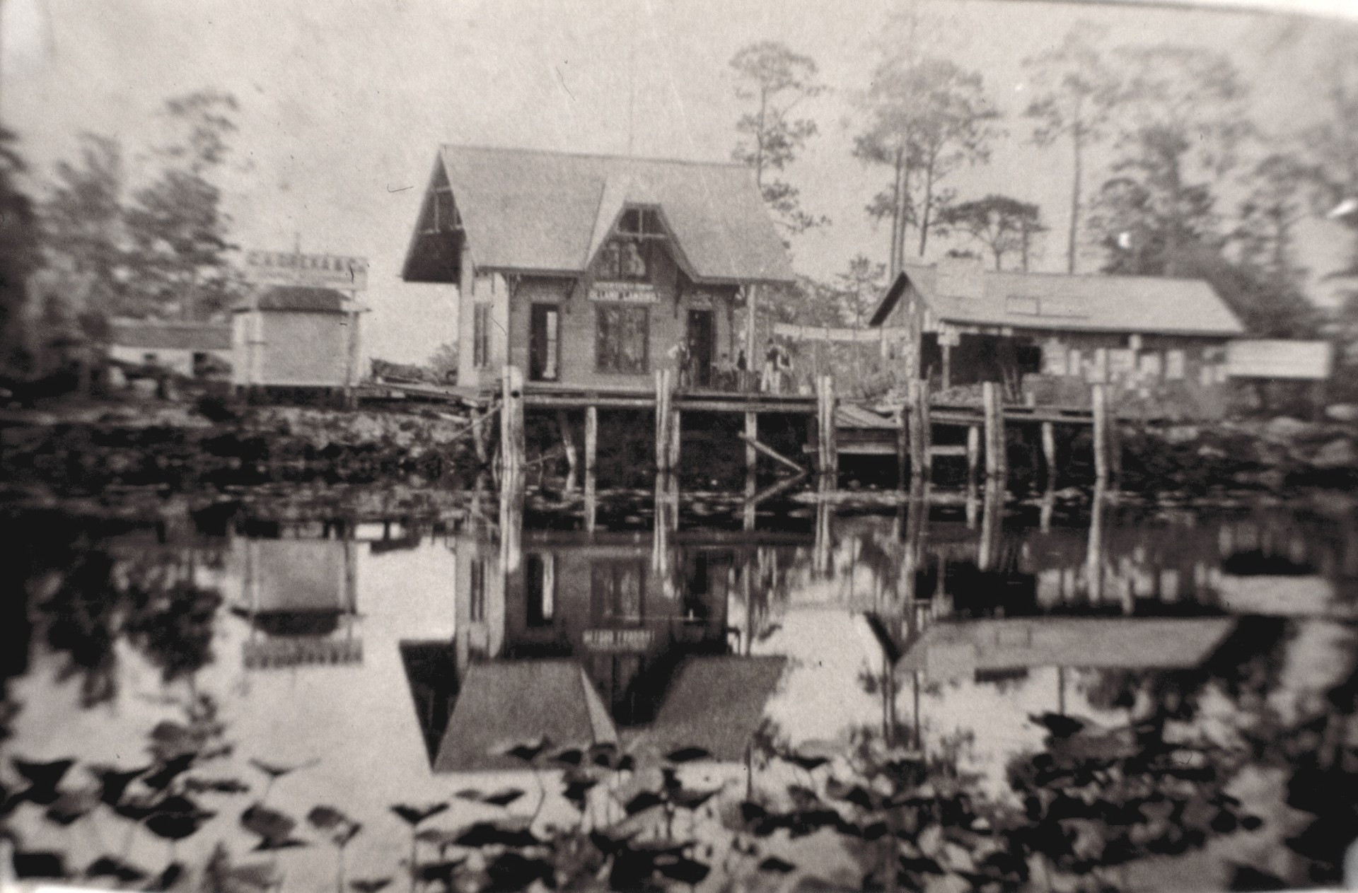 delandhouse