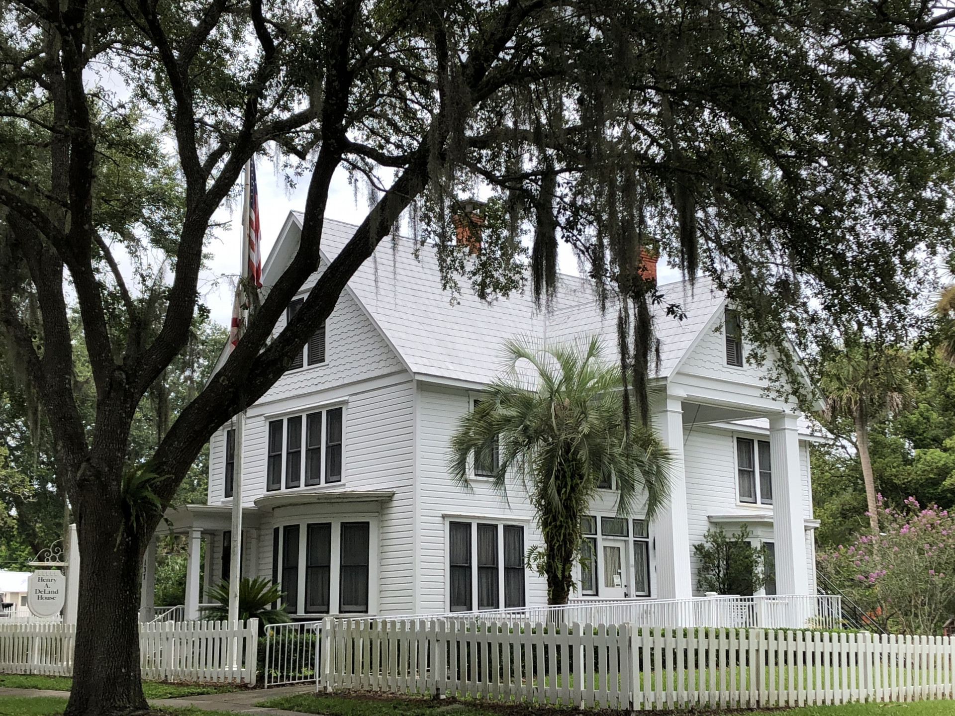 delandhouse