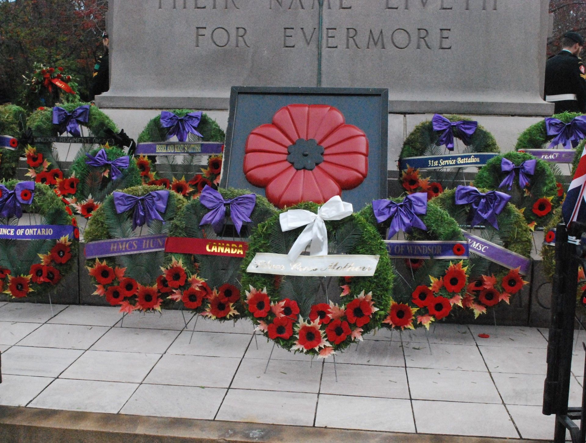 Home [www.windsorveteransmemorial.com]