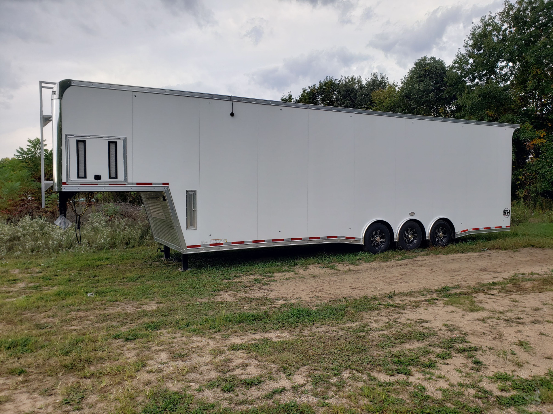 Home [www.ctstrailersales.com]