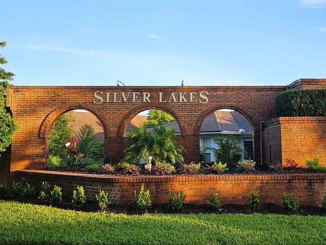 SILVER LAKES LAKELAND