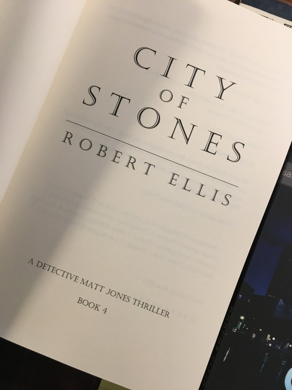 About Robert - Robert Ellis | Bestselling Author