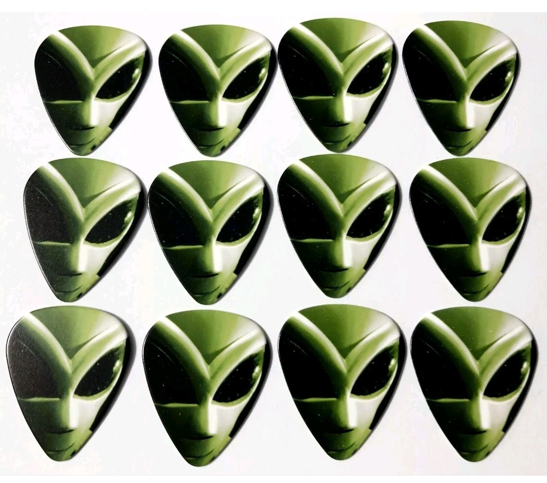 Alien Guitar pics Green
