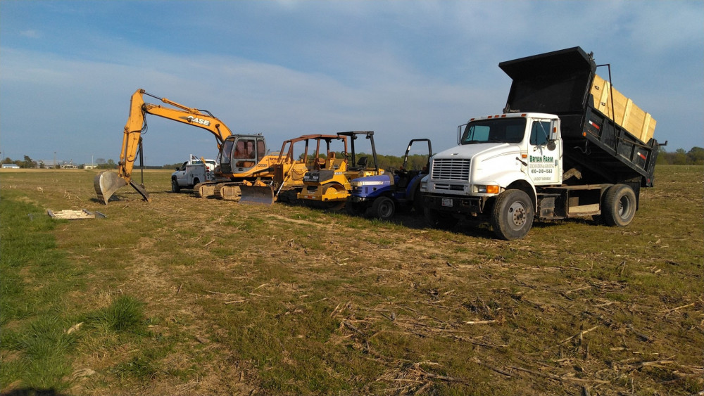 Home [www.bryanfarmexcavation.com]