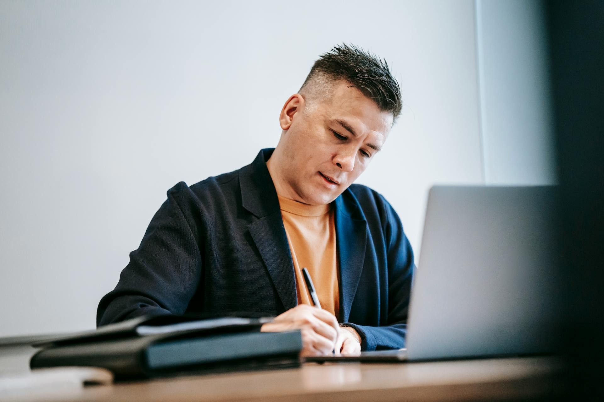 Embracing the Hustler Mentality: Your Path to Success